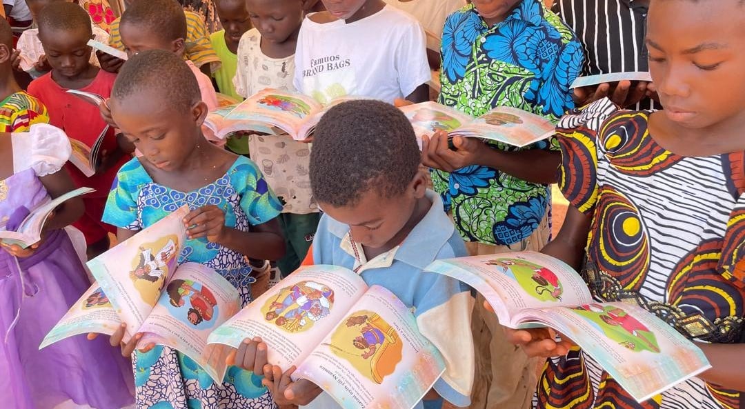 Spread the gospel through children's Bibles. | MissionInvest